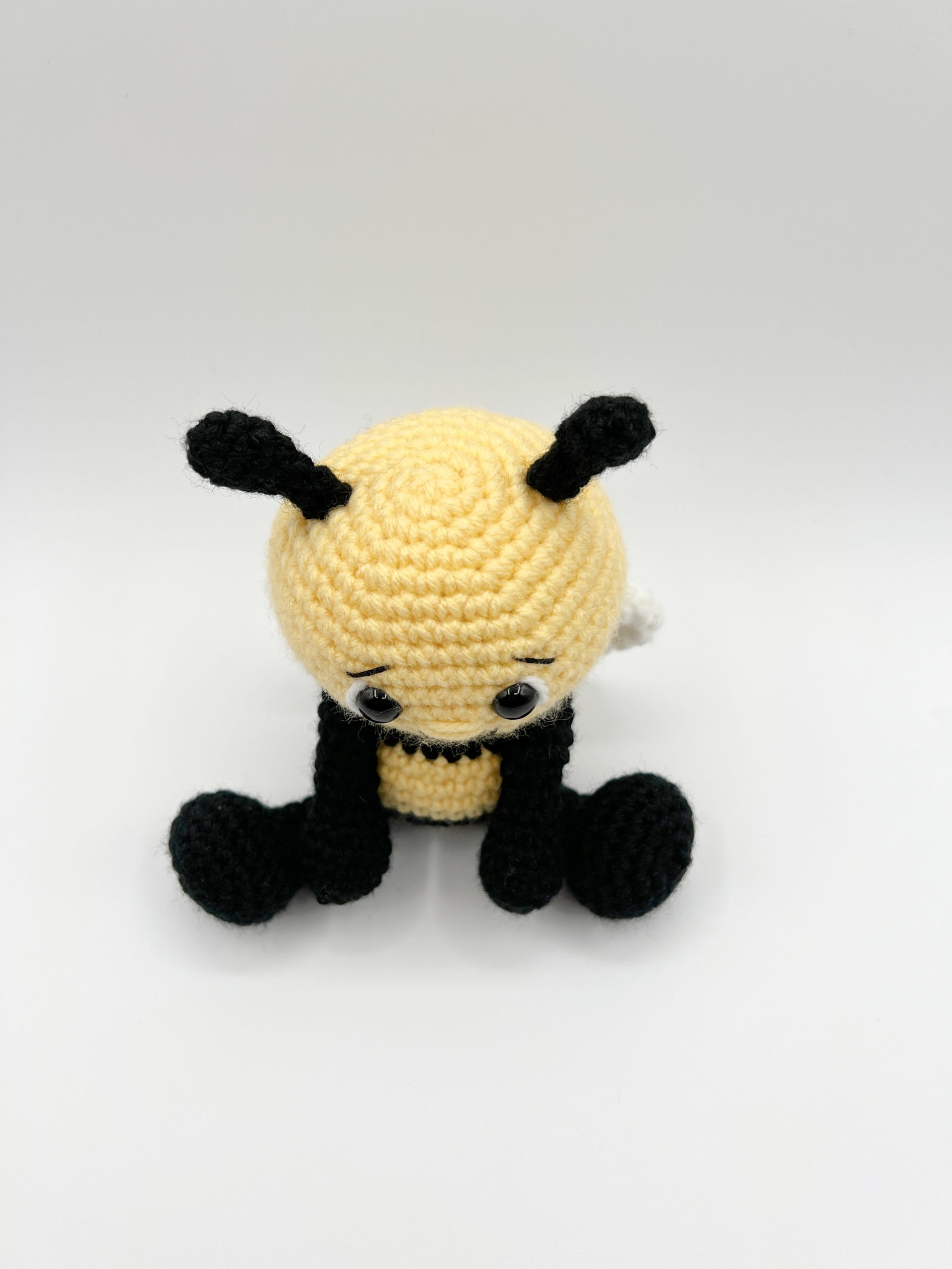 Blossom the Bee Crochet Pattern | KaCee's Crochet